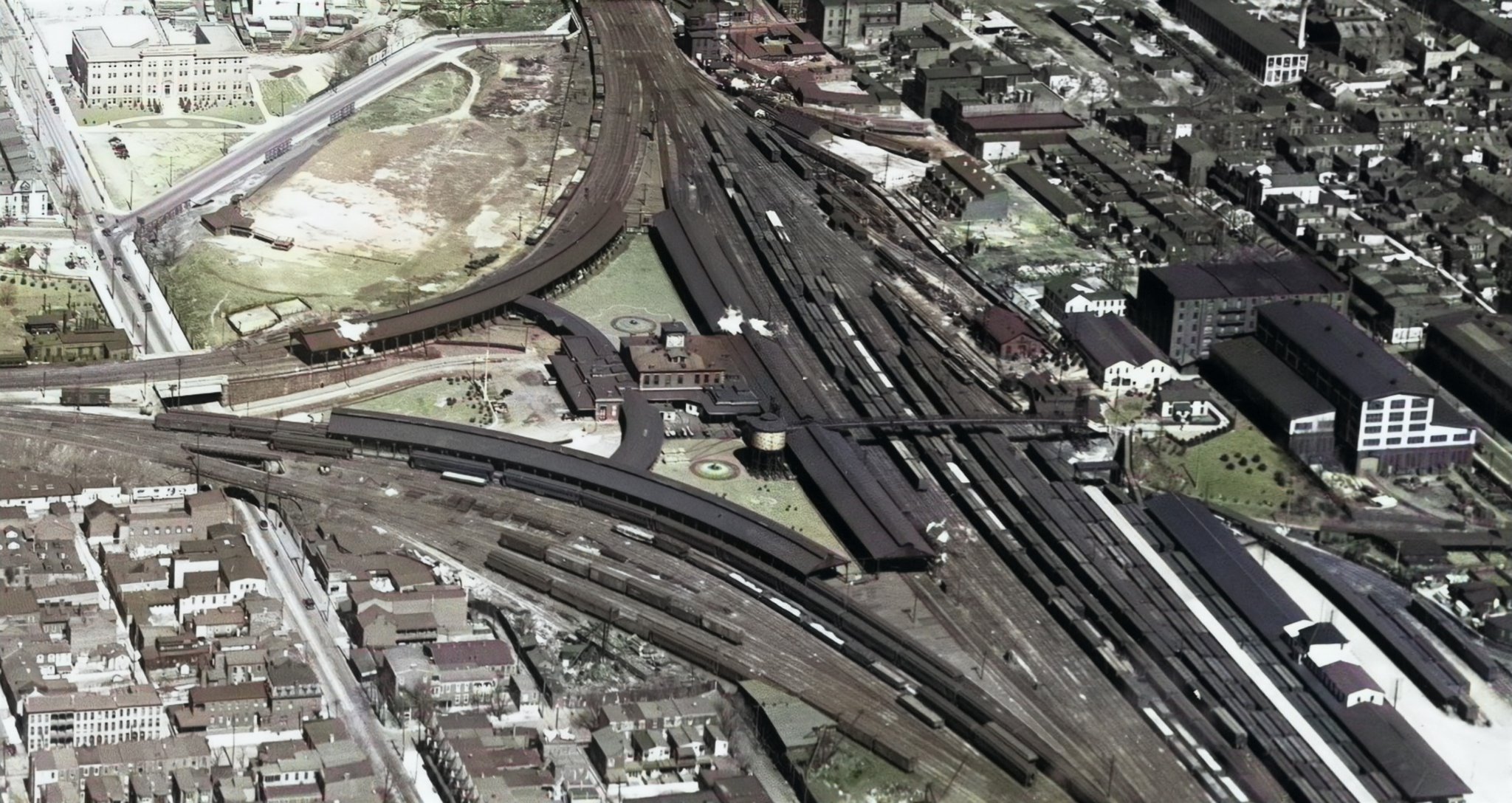 Reading's Outer Station and Swinging Bridge - Berks Nostalgia